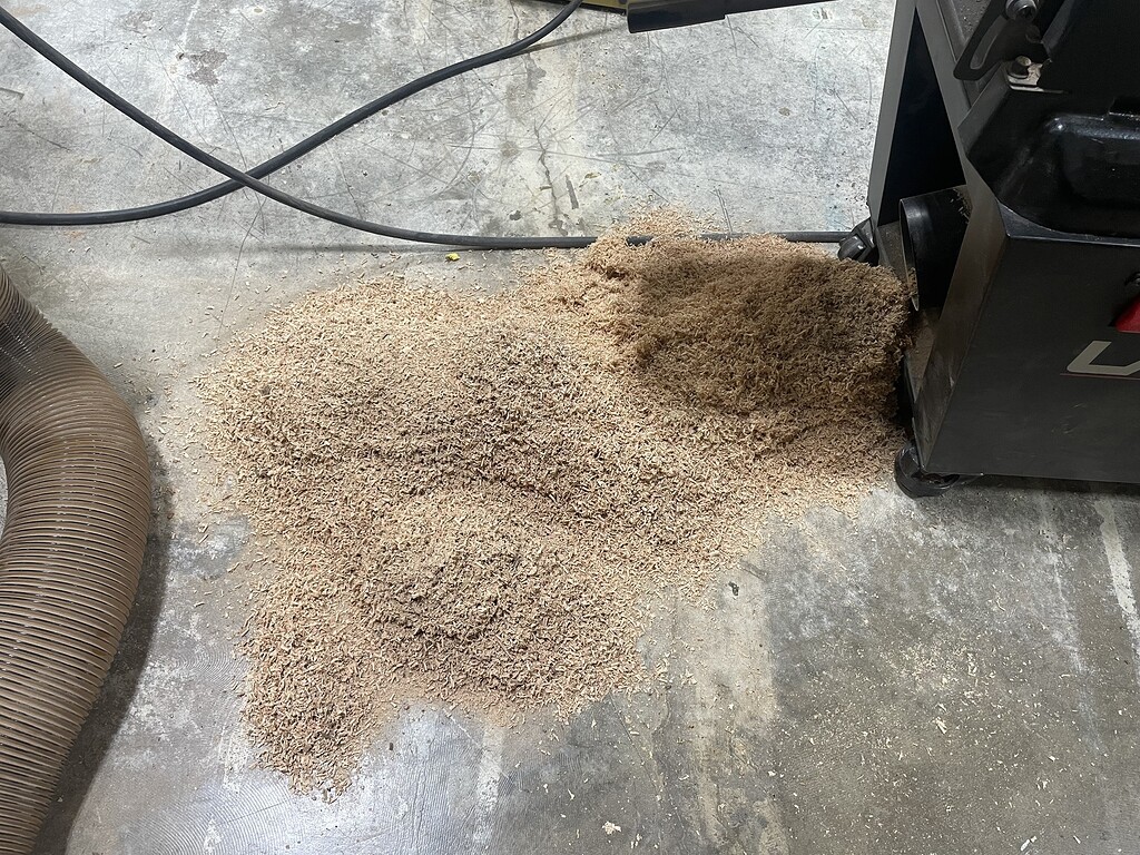 Jointer Clogged with Chips and more Friday night - Woodshop - YO! Asmbly